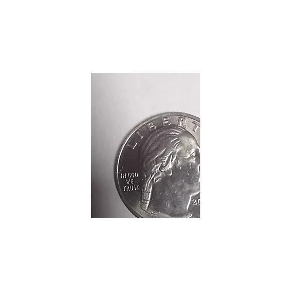 エラーコイン米国四半期 2023 P「In Cod We Trust」裏面に Jovita Idar