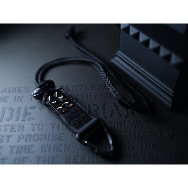人気のNECK STRAPがパワーアップしてカムバックいたしました。BLACK STUDSスペシャル版になります！！手榴弾モチーフ”GRENADE“のオリジナルネックストラップを作成いたしました。ゴールゼロや鍵を首から下げるネックストラップ...