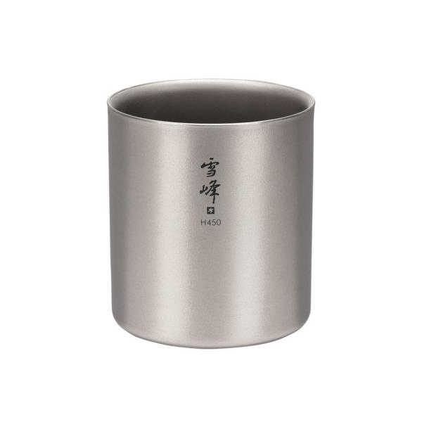 湯呑のようなチタン製のマグカップ。二重構造のチタン製マグ。「雪峰」のロゴをあしらい、和風な雰囲気です。Mシリーズに比べて口径が狭く、高めの作り。二重構造は保温・保冷性に優れているため、さまざまな飲み物を楽しめます。熱い飲み物を入れてもカップ...