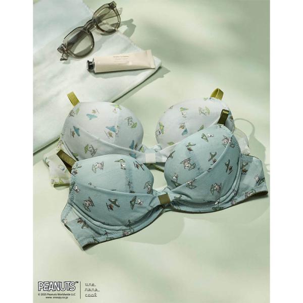 ■サイズ　B65 B70 B75　C65 C70 C75　D65 D70 D75　E65 E70 E75　F65 F70 F75■主素材　ナイロン80% ポリウレタン20%　※D〜Fカップ：サイドボーンあり■ホック　2段3列■ワイヤー　有■...