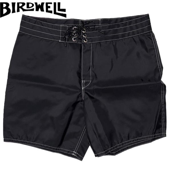 ※実店舗での販売も行っております。タイミングによっては商品の発送ができない場合がございます。※モニタなどの環境で、写真と実際の商品とは色が多少異なる場合があります。クラシックなSurfNylボードショーツのラインを基にした300シリーズは、...