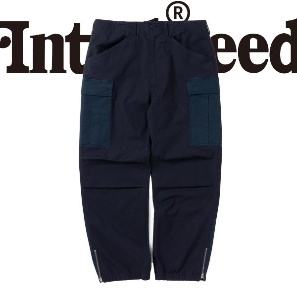 インターブリード  パンツ INTERBREED Switched Combat Pants (Navy)-Staff's Comment-通年着用出来る軽めのリッフ?ストッフ?コットン生地を使用したカーゴパンツ。ホ?ケットや裾後ろなと?、...