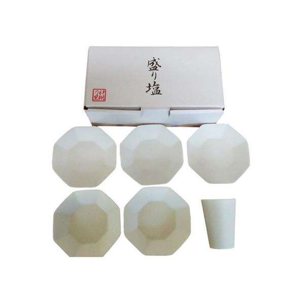 もりしお はっかく 盛塩 清め塩●盛り塩固め器 幅45*高さ60(mm)程の盛り塩ができます。一回に使う塩は30〜40gほどです。発売元、製造元、輸入元又は販売元:静岡木工 生産国:商品裏面に記載 区分:神具 JAN:4993896201629