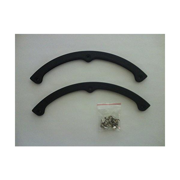 スノーボードのノーズとテイルをガードするプロテクターです。取り付けビスが付属しております。