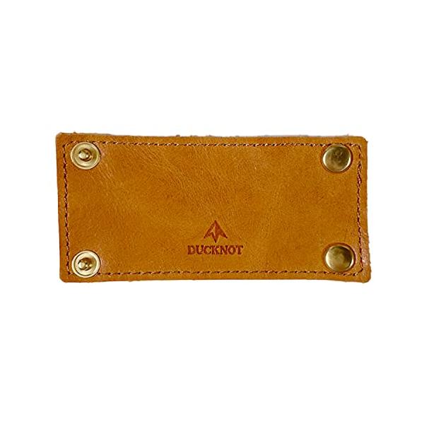 シンプルキャメル(牛革)/-/721304・Color:キャメル(牛革)・サイズ幅10×高さ4.7cm　重量約8g・材質牛革、真鍮ボタン・生産国日本・GOAL ZERO 各種に対応したレザーカバー。タンニンなめしの本革レザーと真鍮ボタンを使...