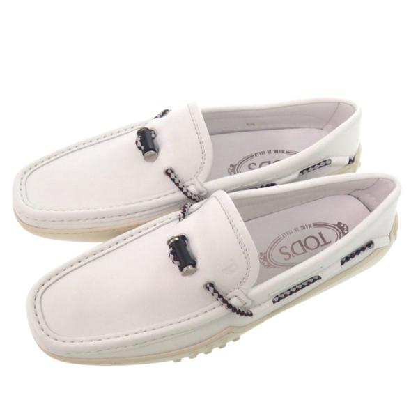 ■商品情報[管理番号]8A1709A4Q13[ブランド]トッズ（TOD’S）[型番]XXM24C0CW00OIL[対象]メンズ[カラー]ホワイト[金具]シルバー[モデル]ドライビングシューズ GOMMINI ゴンミーニ[生産国]イタリア[サ...