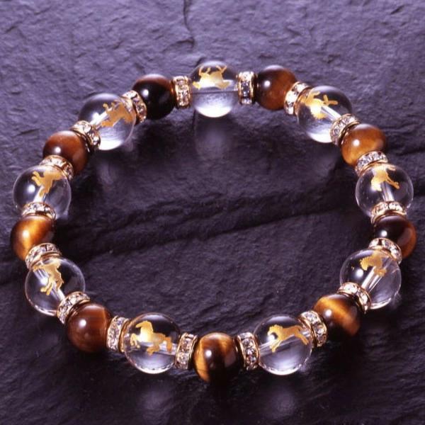 昇運の象徴 万事馬九　九頭馬●『馬』は不死の象徴、躍進の兆しを告げるともいわれ、尊ばれています。そして古く江戸時代から九頭の馬『九頭馬』はすべてのことが「万事馬九（ばんじうまくいく）」とされ、とくに(1)商売(2)出世(3)縁談(4)蓄財(...