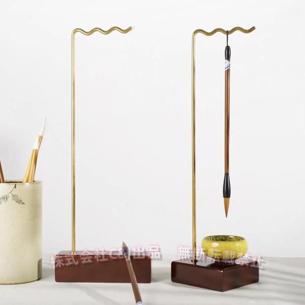 Aサイズ（約）：9cm*9cm*37.5cm、Bサイズ（約）：14cm*4cm*38.2cm素材：純銅、竹置く場所を選ばない優れものの筆掛です。