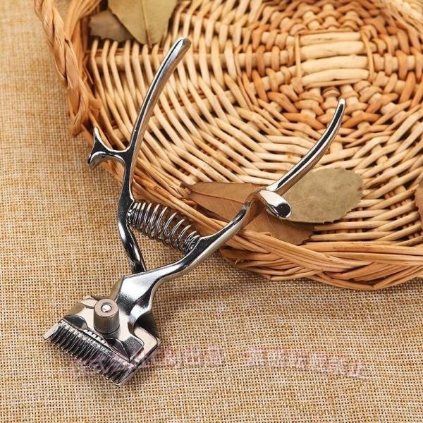 手動クリッパーはステンレス鋼素材でできており、耐久性があり、錆びず、使用時の振動が少ないです。このファッションヘアトリマーは、人間工学に基づいたハンドルを備えているため、持ちやすく、使いやすくなっています。この手動バリカンの鋭い頭は、明確で...