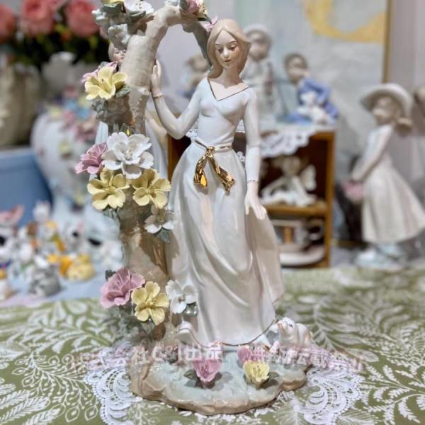 大人気の西洋陶器のお姫！ 大変美しい仕上げ、お色も上品で！結婚祝いやバレンタイン ホワイトデープレゼントにも最！ 最高な贈り物です   職人によるハンドメイド、ひとつひとつ手作りで超綺麗なお姫様で！ファッショナブルな女性がモチーフとなったデ...