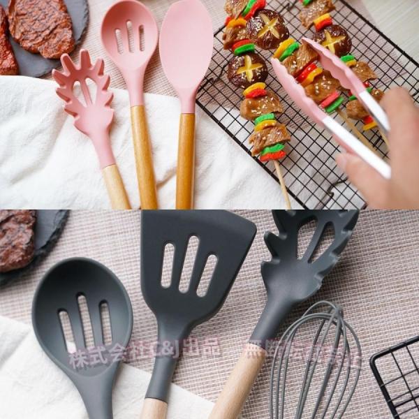 さまざまな調理ニーズに対応する11個のシリコンキッチン用品セット。高品質のブナ材と食品グレードのシリカゲルを使用し、環境に優しく、無毒で無害なので、安心して食品に触れることができます。高品質のブナ材と食品グレードのシリカゲルはしっかりと接続...