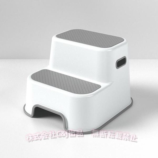 幼児に大活躍踏み台   大人兼用の踏み台 椅子の様に使い叉お風呂にも使いできます。  お子様の子供の洗面所の台として大活躍！ 小さなお子様が自分で手洗いやうがいができるようになります。お子様のトイレトレーニングに！トイレ台があればママがシソ...