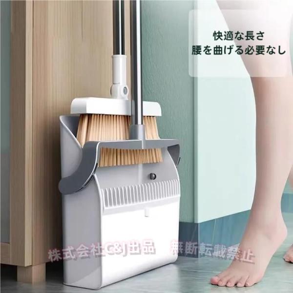 【180°角度調節可能ほうき】最新型回転式ほうき、180°角度調節でき、角度を自由に調整し、ソファーの下、ベッドの下や狭いスペースにしても清掃することができます。3列のしなやかな毛先は、高品質のPET素材を使用し、適度的な密度があります。薄...