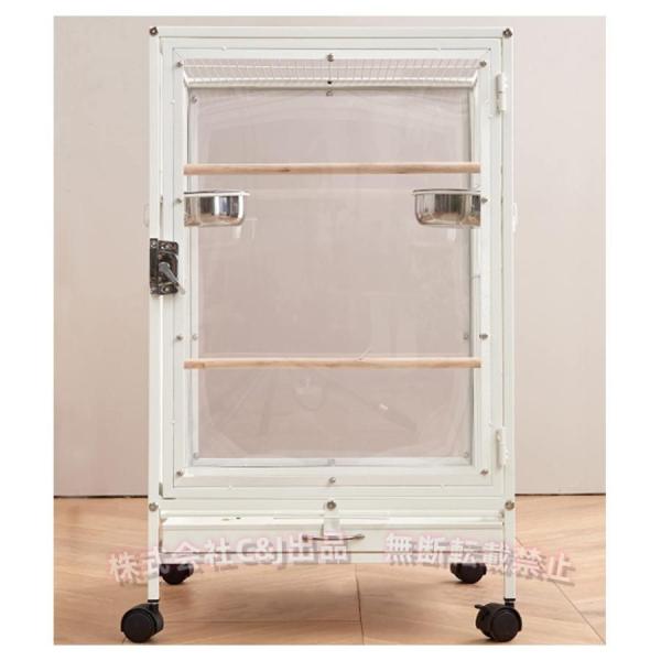 アクリルなので鳥が鑑賞しやすい：前面クリアの鳥かごなのでかわいい愛鳥の様子がよく見える。で鳥の写真を取りやすい。お手入れ簡単：底に引出し式のトレイが付いているので、ふんや風切羽、食べかすなどの掃除が簡単です。大きいサイズ：セキセイインコ、ゴ...