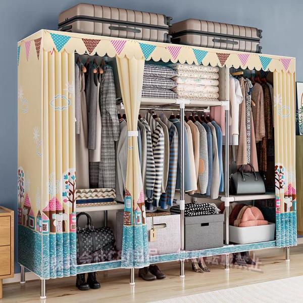 【丈夫で丈夫なワードローブ】: ワードローブはスチールチューブ、コネクター、キャンバスでできており、ワードローブはより耐久性があり、崩れにくくなっています。【省スペース設計】: この寝室の収納は、真ん中と下の棚にブームがあり、両側に棚があり...