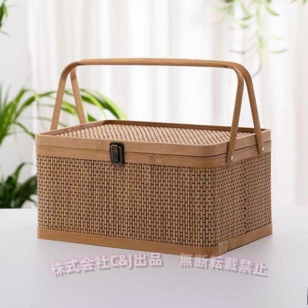 手編み独特の味のあるナチュラルテイストがすてきなバスケット。 日常の収納にもかわいくインテリアにもなるものを使いたい。 そんな声にぴったりのラタンバスケットです。中国茶道愛好家監修による野点茶道具の収納箱として設計された商品です。 小物類の...