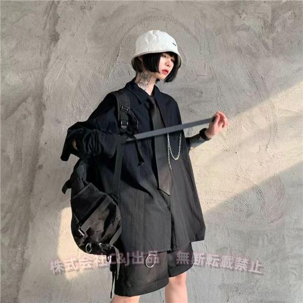 メイン素材: ポリエステル素材構成: 100% ポリエステルＳＨＵＭＩＮＧ?毎日着たい、どんなコーディネートにも合わせやすいおすすめトップス!!１枚でも、インナーにも大活躍の万能アイテムがトレンドを盛り込んだシルエットで登場。ＳＨＵＭＩＮＧ...