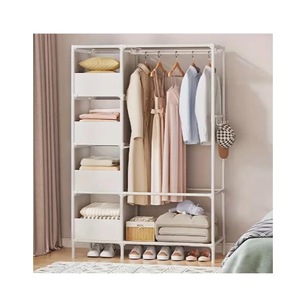 省スペースの自立式クローゼット!4段ハンガーラック！!折りたたみフレーム付き！ポータブルメタルワードローブ！衣類、小物、バッグや帽子、収納カゴなど置く。オフィス用多層シンプル収納、家庭用 寝室用、教室、寮用フロア型衣類収納ラック！多機能独立...