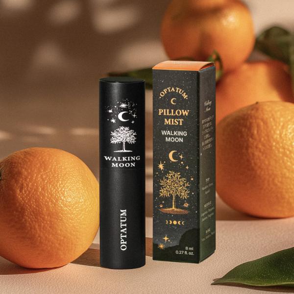 「ピローミスト スマート詰め替え用 8ml」 上質な眠りと香りを旅先でも。OPTATUM ピローミスト スティック型ボトルは、コンパクトながら香りのある時間をスマートに演出できる、リフィル一体型のスプレータイプ。旅先やおやすみ前のルーティン...