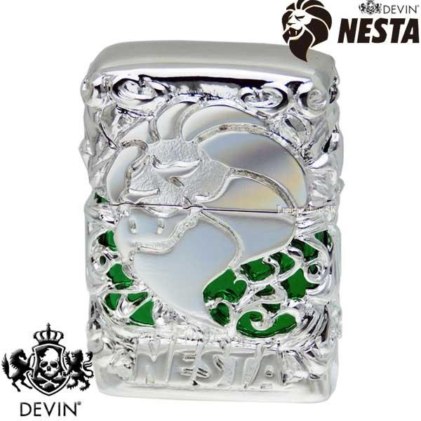 【商品説明】・DEVIN NESTAのオイルライターは、メタルジャケットにグリーンクリア塗装と銀メッキが施された逸品です。・このライターは、日本の高度な加工技術を駆使して製造されており、精緻なデザインが特徴です。・NESTAのブランドと融合...