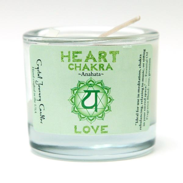 【商品仕様】サイズ：高さ 約57[mm]　底部の直径 約60[mm]燃焼時間：約18〜20時間香り：ローズ、ゼラニウム仕様：石油系のパラフィンに比べ、燃焼時にすすが出にくく低温で長い時間燃え続けるソイ（大豆）ワックスを 100%使用。 キャ...