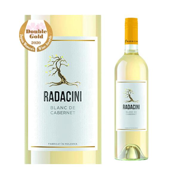 赤ワイン用品種カベルネソーヴィニョン100％で造られた珍しい白ワイン。パッションフルーツ、熟したモモ、刈ったばかりの青草の香り。フレッシュなベリーの風味、グレープフルーツの弾けるような活気に満ちた味わいで余韻も長く続きます。商品名 ラダチー...