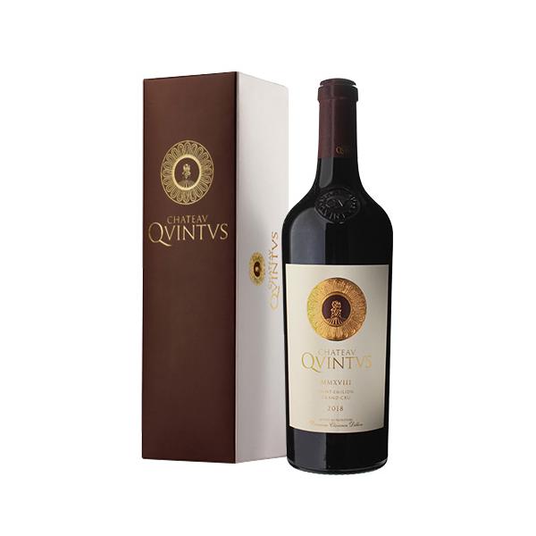 ドメーヌ クラレンス ディロンが同じく手掛けるシオー ブリオンにも匹敵するボルドー右岸を代表するトップワイン。サン テミリオン台地の端に突き出た高台にある恵まれたテロワールが、優れた成熟度の葡萄を生み出しています。ステンレスタンクでルモンタ...