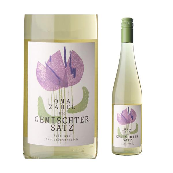 かすかにグリーンがかった輝きのある淡い黄色。風味のあるフルーティな要素がある力強い香り。ナッツの香りがあり、新鮮で生き生きとした香り。しっかりとしたジューシーな味わいで若々しく素晴らしいポテンシャルを持ちます。ゲミシュターサッツとは混植のこ...