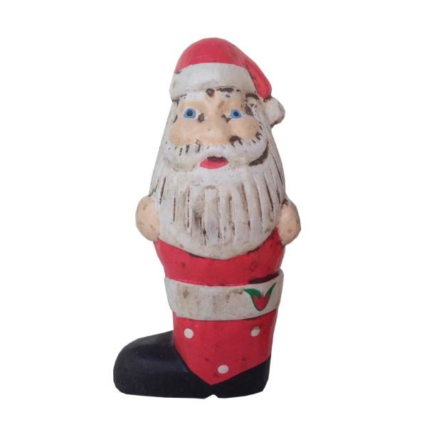 雪が降らない南国バリ島の職人さんが作った木製サンタ。見ているだけで、どんどん愛おしくなる愛嬌たっぷりのサンタです。KOPI PANAS(コピパナス)は、一点一点が手彫り&amp;手塗りのオリジナル木製グッズのブランドです。素材は、アルベシア...