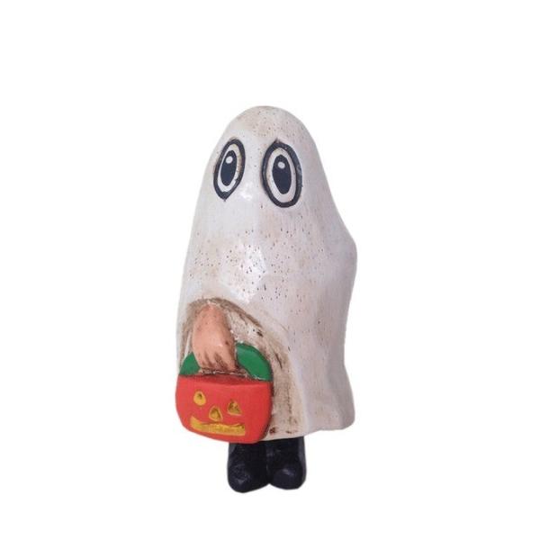 コピパナスから待望のハロウィンシリーズが登場！！バリの職人が1点づつ手作りしているので、素朴で味のある姿がとっても愛らしい。バリの職人が1点づつ手作りしているので、顔も表情もどことなく違う、それがコピパナスの魅力。素朴で個性的でとびきりキュ...