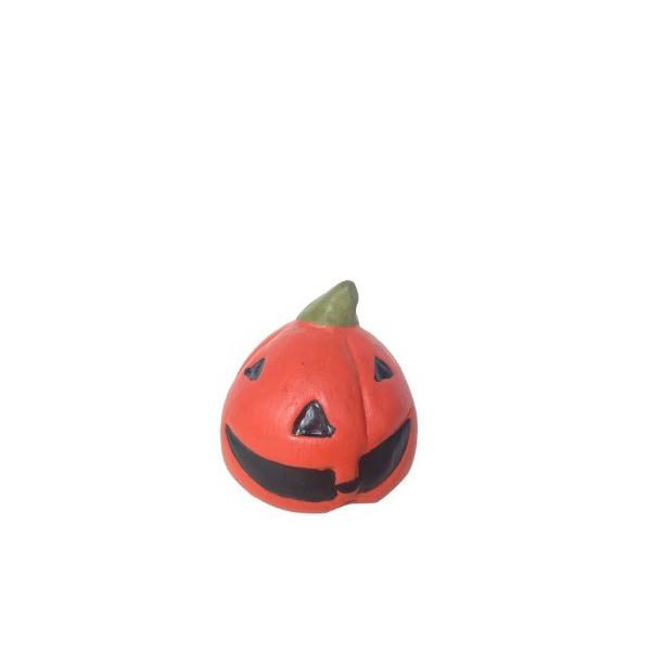 コピパナスから待望のジャックオーランタンが登場！！バリの職人が1点づつ手作りしているので、素朴で味のあるカボチャがとっても愛らしい。バリの職人が1点づつ手作りしているので、顔も表情もどことなく違う、それがコピパナスの魅力。個性的でとびきりキ...