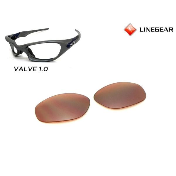 ブラウンレンズにシルバーミラーミラー反射時はシルバーミラーが強調されます。程好く眩しさを軽減し、レンズを通しての視野は全体的に明るい印象で、コントラストのある視野を与えてくれます。機能性の面から言えば、スポーツやフィッシングに向いています。...