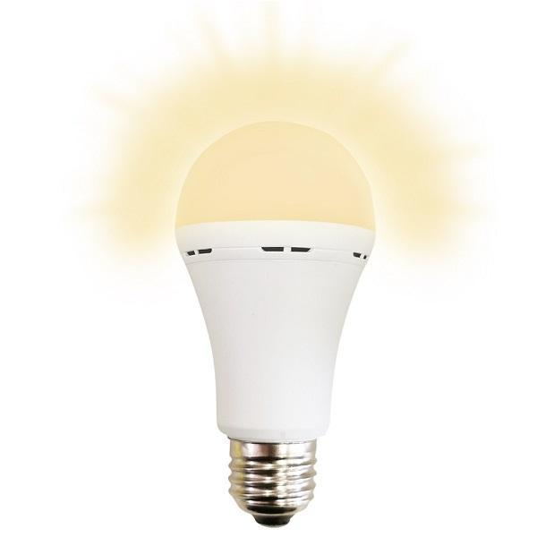 【停電がおきても自動で再点灯】バッテリー内蔵で停電がおきても一瞬で再点灯します。普段使いで自動で充電、取り付けるだけで安心です。【取り外しても使用可能】電球の口金に触れる事で取り外した状態でも点灯が可能。避難所までのライトとしての使用等、懐...