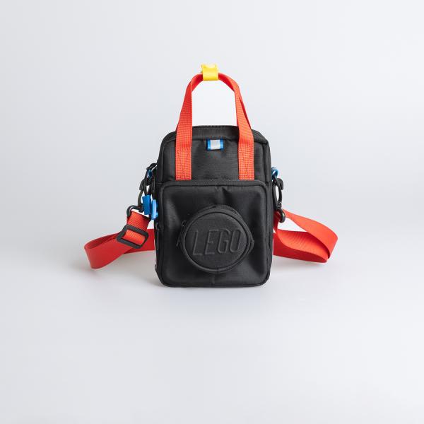 サイズ｜外寸：約18.7 × 18.7 × 10.4cm（横×縦×マチ）容量：約1.5L重量：約0.19kg素材｜本体：ポリエステル 900D（グッチ）