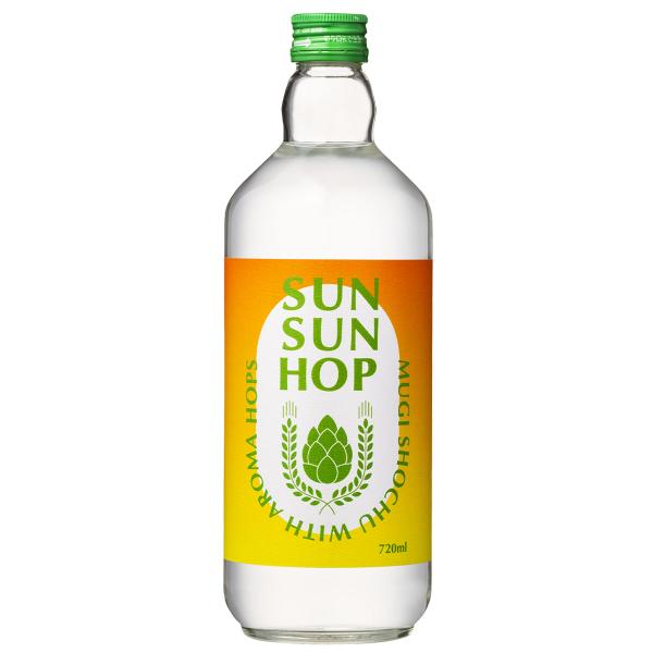 【内容量】720ml【原材料】大麦（オーストラリア産）、大麦麹、ホップ【商品特徴】原材料にアロマホップとビール酵母を使用し独自製法で仕上げました。ホップ由来の華やかなグレープフルーツの香りと心地よい苦味が楽しめる新感覚麦焼酎です。「炭酸割」...