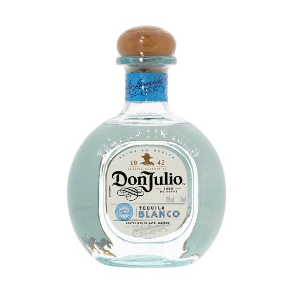 ドン・フリオ　ブランコ　正規　  箱なしDON JULIO BLANCO 原産国：メキシコ容量：７５０ml度数：３８度 草の香りに甘さとまろやかさを包んだ　若々しい爽快感 ブランコは熟成を行わないテキーラ。メキシコ・ハリスコ州にある人里離れ...