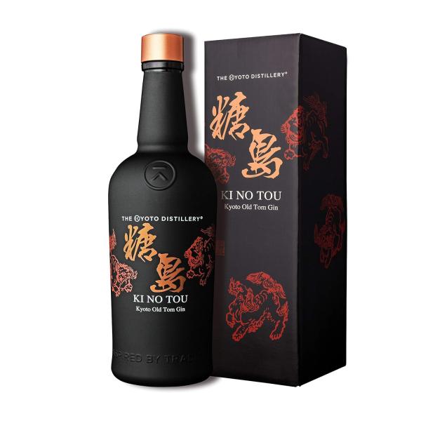 季のTOU 京都オールドトムジン」は「季の美 京都ドライジン」と同じ11種類のボタニカルに、与那国島の黒糖を加えてつくった限定品です。まだ蒸留技術が発達する以前の時代、やや荒々しい飲み口のスピリッツに砂糖などの味を加えることで飲みやすくした...