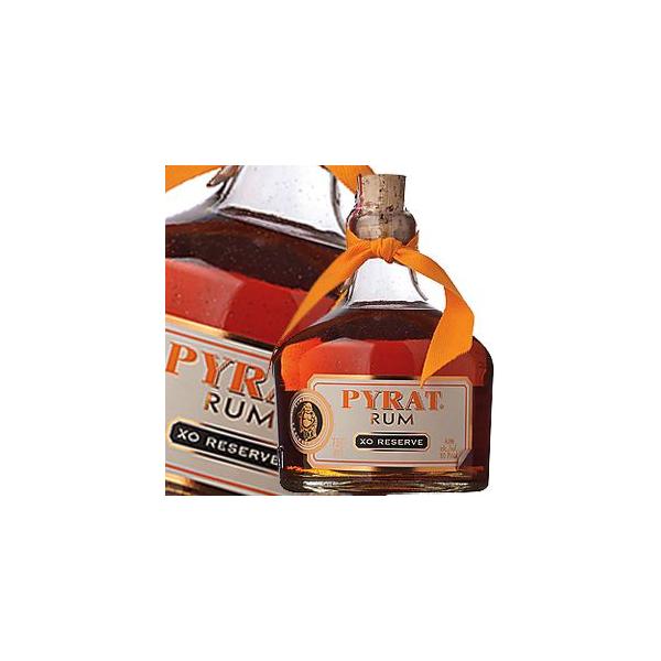 「パトロン」が手がけるプレミアムラム酒で独自の配合でブレンドされた最高級のオーク樽熟成。上品で滑らかな味わいが心地よいパトロン社が一押しするプレミアラム酒。その美しい琥珀色が豊かな風味と香りを雄弁に物語っています。