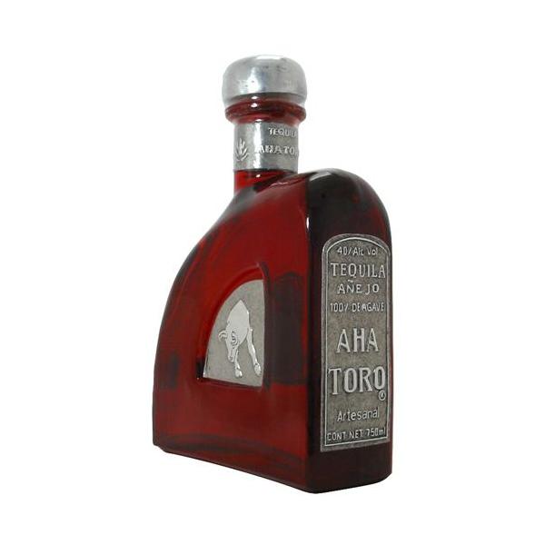 商品番号：3040067このテキーラはタホ（Tahona）と呼ばれる大きな臼を使用してアガヴェを砕いています。そのタホは、現在、メキシコには3台ほどしか現存しない貴重な物です。発酵も木の大樽を使い開放発酵を行います。また、熟成はバーボンの古...