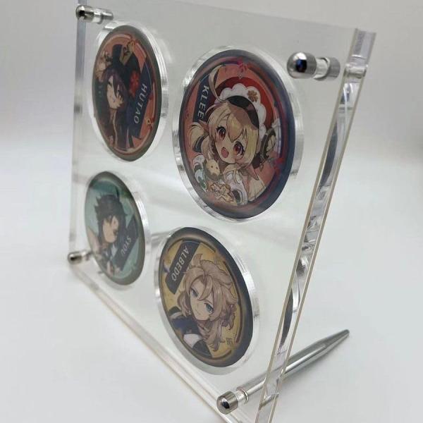 【対応サイズ】直径約58/75mmの缶バッジに対応（丸型推奨）【ご注意】※本商品はスタンドのみの販売です。※写真内の缶バッジは付属いたしません。【素材】アクリル樹脂★商品の色は、撮影時の光や、お客様のモニターの色具合などにより、実際の商品と...