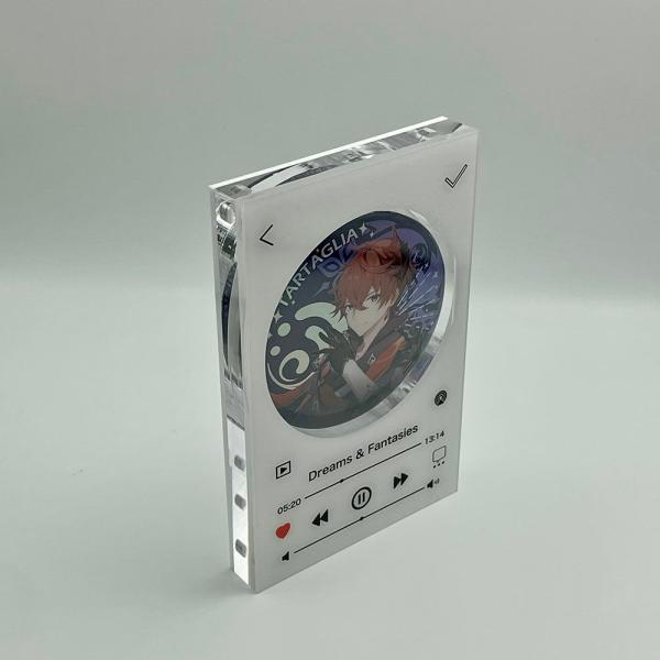 商品内容缶バッジアクリルスタンド注意：缶バッジは付きません。【サイズ】直径:59.5mm/76.5mm【産地】中国【素材】アクリル★商品の色は、撮影時の光や、お客様のモニターの色具合などにより、実際の商品と異なる場合がございます。あらかじめ...