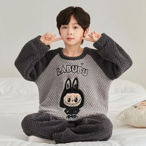 素材：ポリエステルご注意事項★商品の色は、撮影時の光や、お客様のモニターの色具合などにより、実際の商品と異なる場合がございます。あらかじめ、ご了承ください。★サイズ詳細等の測り方はスタッフ間で統一、徹底はしておりますが、実寸は商品によって若...