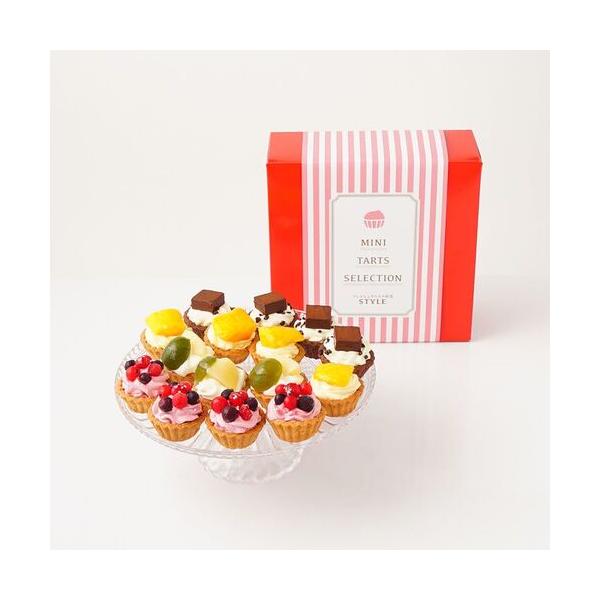 タルトについてオリジナルのコーティングを行うことで、サクサクの食感を楽しむことが出来ます。クリームについてジャージー牛乳を使用したコクのあるホワイトカスタードクリームに低脂肪の生クリームを合わせることで、食材の味を引き立てるオリジナルクリー...