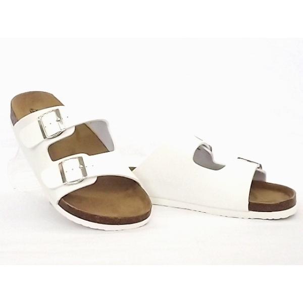 夏はやっぱりサンダルです！人気のフットベットサンダルです！素足でも、ソックスでもOKです！踵部には足にやさしい衝撃吸収材が入ってます！甲皮の種類：合成皮革底材の種類：合成底サイズ：25.0cm(41）　　　　26.0cm(42)      ...
