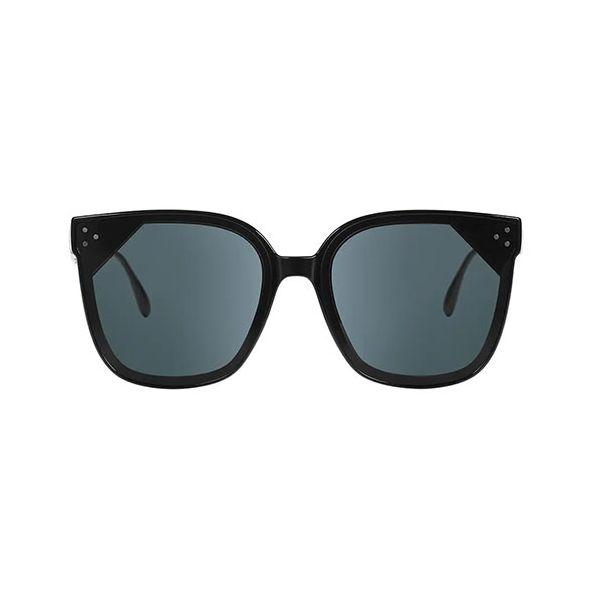 【商品名】 Chamelo スライド式調光サングラス ヴァレンティン VR3043 99%UV(UVA/UVB)紫外線カット ブラック Chamelo-VR3043 【ジャンル・特徴】 カメレオンからインスピレーションを受けたブランド "C...