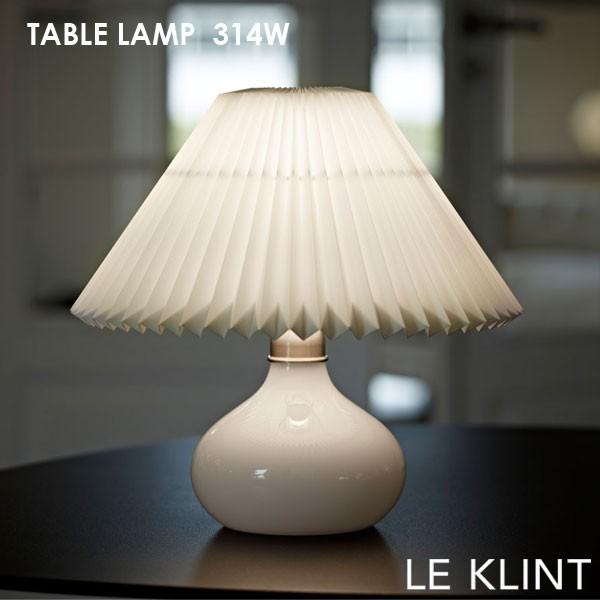 北欧デンマークブランドLE KLINT(レクリント）のテーブルランプはシンプルでありながら上品な佇まいです。【商品スペック】■商品名：テーブルランプ314W■カラー：ホワイト■ブランド：LE KLINT■デザイナー：Andreas Hans...