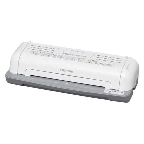 ◆縦型トレーが付いたことで十分な奥行きがない狭い場所でもラミネートが可能です◆挿入トレーと排出トレーが折りたためるのでコンパクトに収納できます。◆フリーレバー付きで、万一フィルムが詰まった時もフィルムを取り除き易くなっています。【仕様】商品...