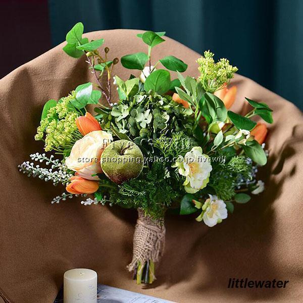 ●可愛らしいローズのブーケです。贈答品やインテリアに最適です。●サイズ：直径約53cm 写真参照                         （手作りのため、サイズは多少前後します。）●花束形：ラウンド型