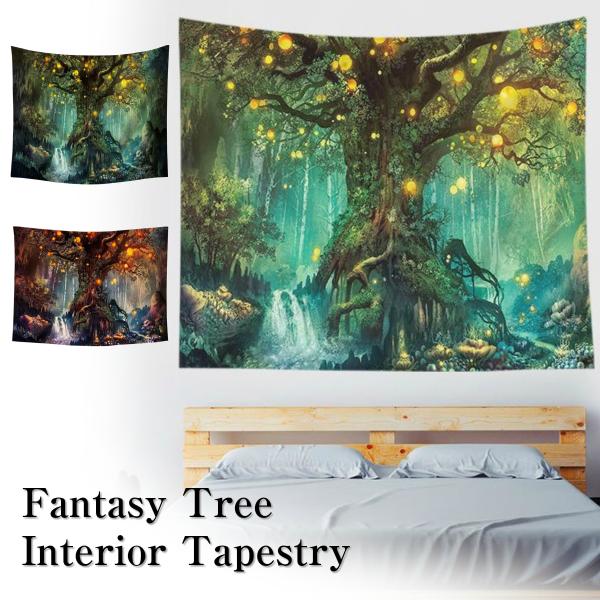 ●飾り付けるだけでお部屋の雰囲気をガラっと変えるファンタジーツリーデザインのタペストリー●【サイズ】150×130cm　【素材】ポリエステル繊維●デザインを変えるだけで雰囲気の違うお部屋に。不要不急の外出自粛・ステイホーム生活の気分転換にい...