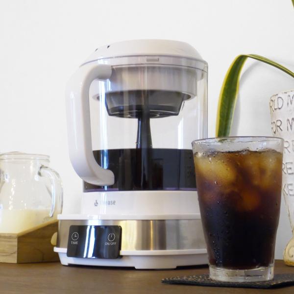 たった20分間で水出しコーヒー（コールドブリューコーヒー）を抽出できる、電動の水出しコーヒーメーカーです。低カフェインでスッキリとした飲み口の水出しコーヒーを、お気軽にお楽しみください。商品詳細はこちら↓https://www.liveas...